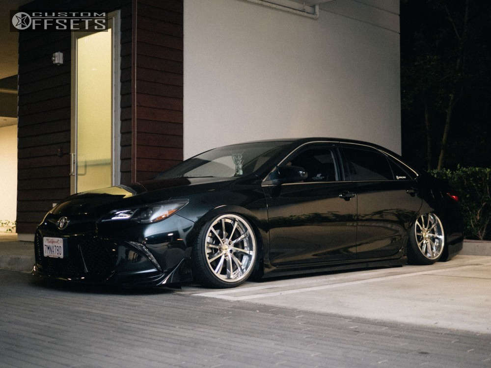 2015 Toyota Camry with 19x9.5 30 Weds Vishunu and 235/35R19 Delinte D7 ...