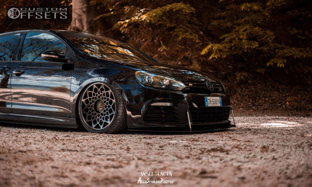 2010 Volkswagen Golf R with 19x8.5 45 Radi8 R8b12 and 235/35R19 ...