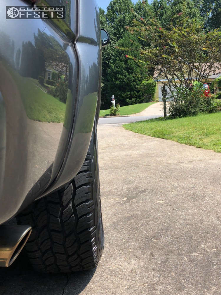 2002 Chevrolet Tahoe with 17x9 18 Gear Off-Road Big Block and 265/70R17 ...