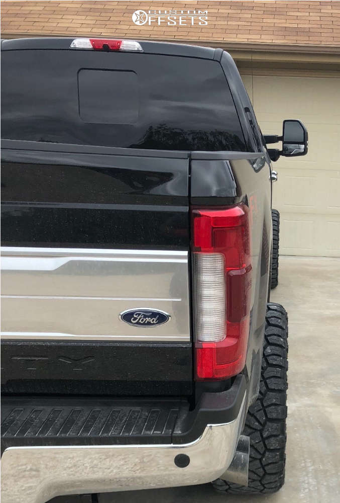 2018 Ford F-350 Super Duty with 22x10 -25 Fuel Forged FF15 and 325/50R22 Nitto Ridge Grappler ...