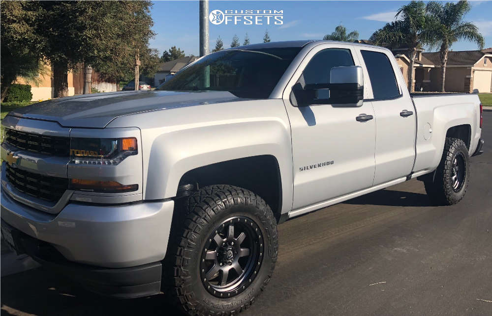2017 Chevrolet Silverado 1500 with 18x9 1 Fuel Trophy and 285/65R18 ...