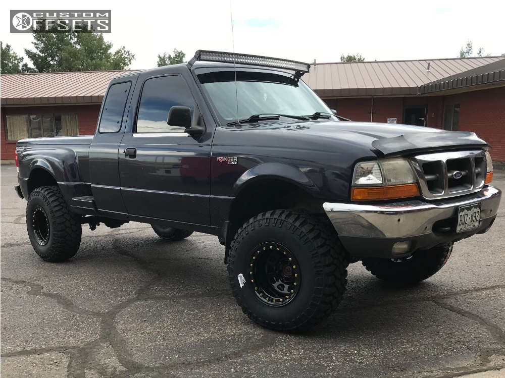 2000 Ford Ranger with 15x10 -44 Pro Comp Series 51 and 32/11.5R15 ...