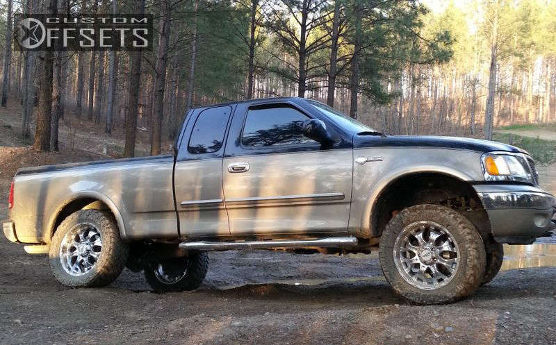 2003 Ford F-150 with 20x10 -12 Moto Metal MO959 and 305/55R20 Nitto ...