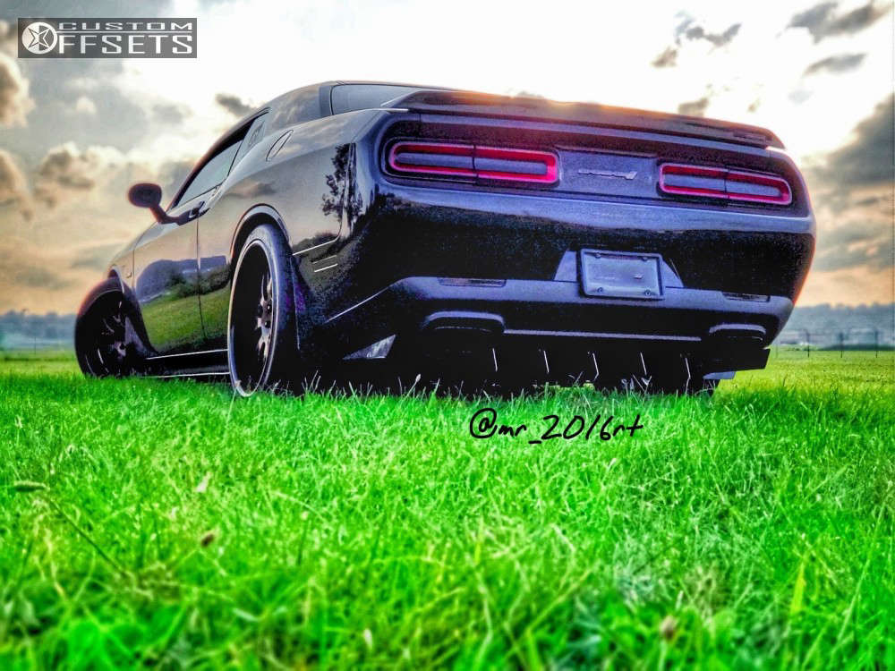 2016 Dodge Challenger with 22x9 20 US Mags Pro Touring U703 and 265 ...