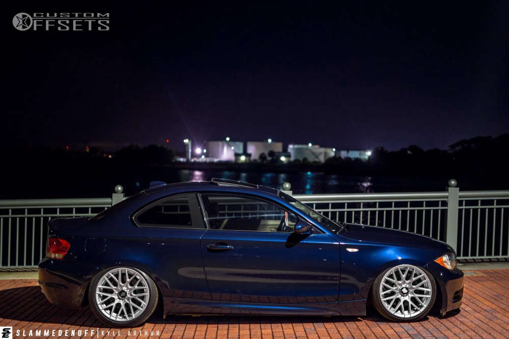 2009 BMW 135i with 18x9.5 35 Rotiform Rse and 215/45R18 Continental ...