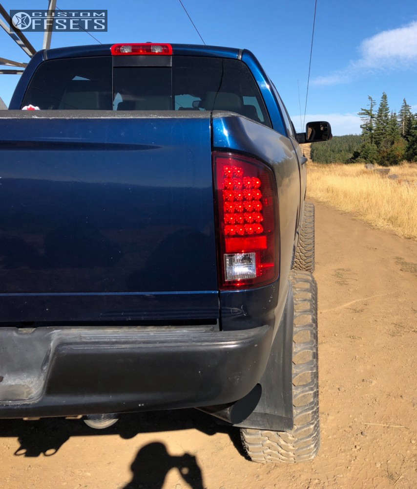 2006 Dodge Ram 2500 with 22x11 -24 KX Cp34 and 37/13.5R22 Radar ...