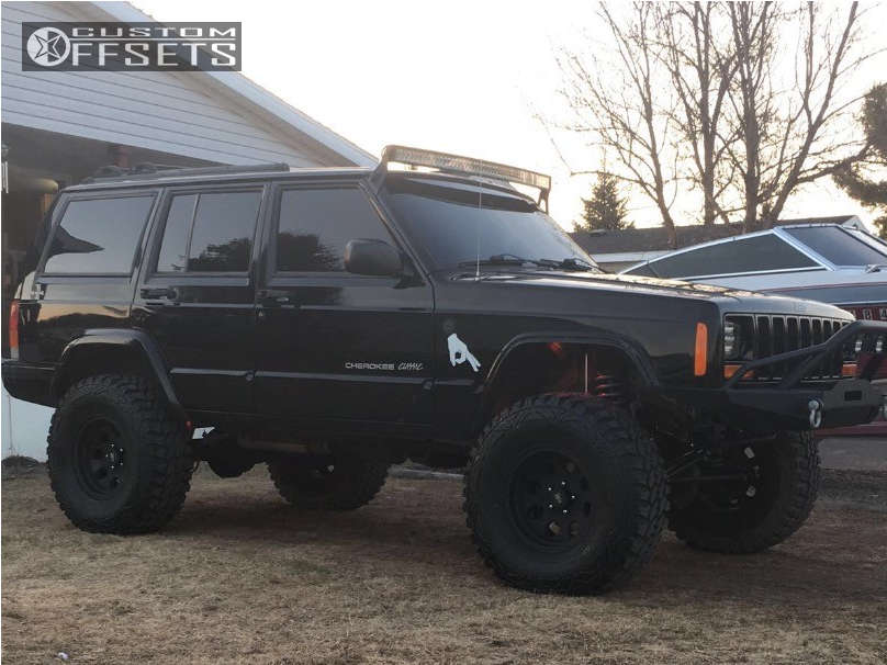 2000 Jeep Cherokee with 15x8 -19 Pro Comp Series 69 and 33/12.5R15 Pro ...