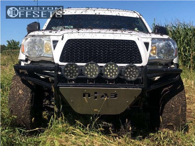 2008 Toyota Tacoma with 17x8.5 18 Vision Assassin and 305/65R17 ...