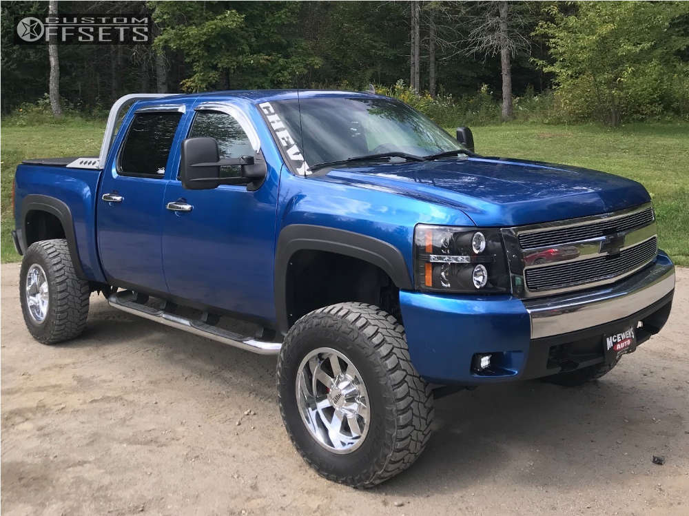 2009 Chevrolet Silverado 1500 with 18x10 -25 Moto Metal Mo962 and 305 ...