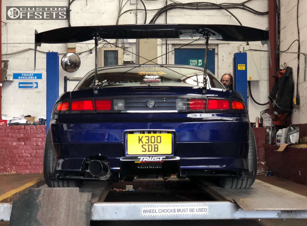 1999 Nissan S14 with 18x9.5 3 Veilside Andrew Racing V and 225/40R18 ...