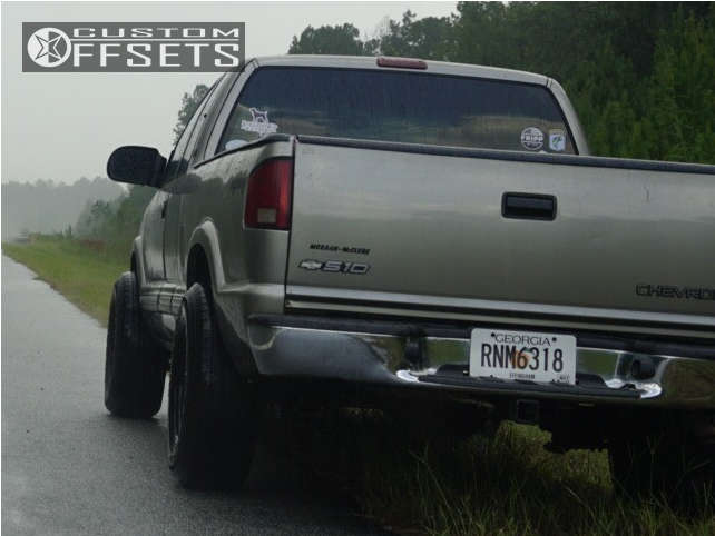 2000 Chevrolet S10 with 15x8 -19 Vision Soft 8 and 225/75R15 Milestar ...