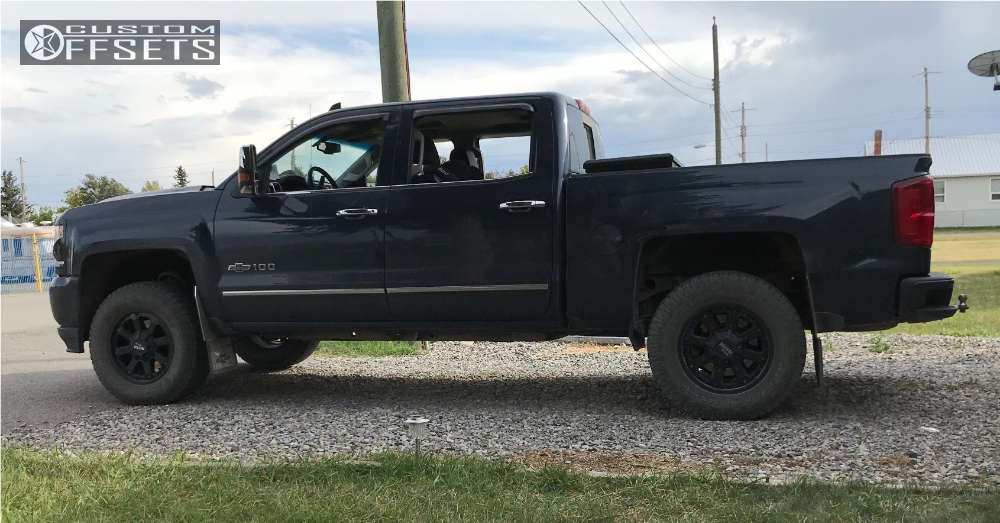 2018 Chevrolet Silverado 1500 with 18x9 18 Moto Metal Mo984 and 275 ...