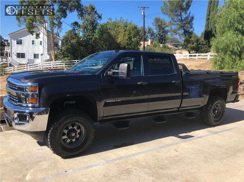 2015 Chevrolet Silverado 3500 HD with 18x9 20 Fuel Trophy and 35/12 ...
