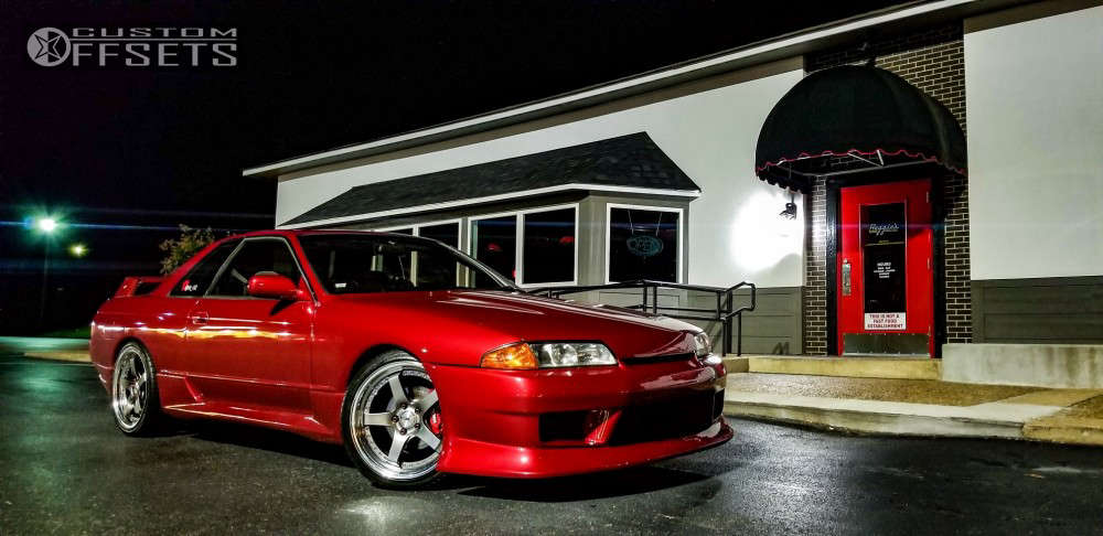 1992 Nissan Skyline R32 with 18x8.5 35 SSR Sp4 and 225/35R18 Achilles ...