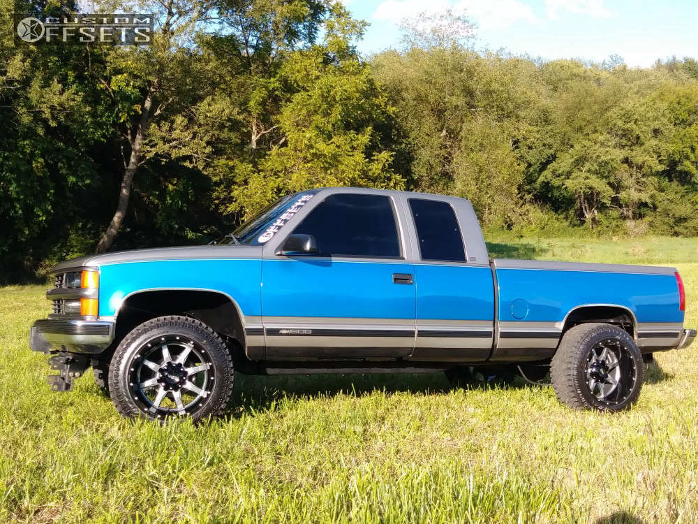 1998 Chevrolet K1500 Wheel Offset Aggressive > 1" Outside Fender Stock ...