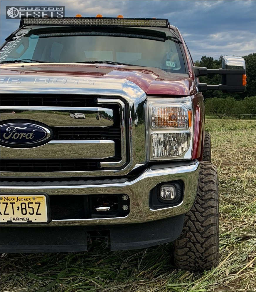 2016 Ford F-350 Super Duty with 22x12 -51 Gear Forged F71p1 and 35/12 ...