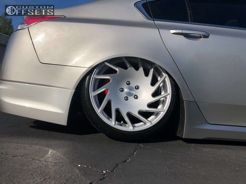 2010 Acura TL with 20x10.5 45 Vossen Vle-1 and 245/35R20 Federal 595 ...