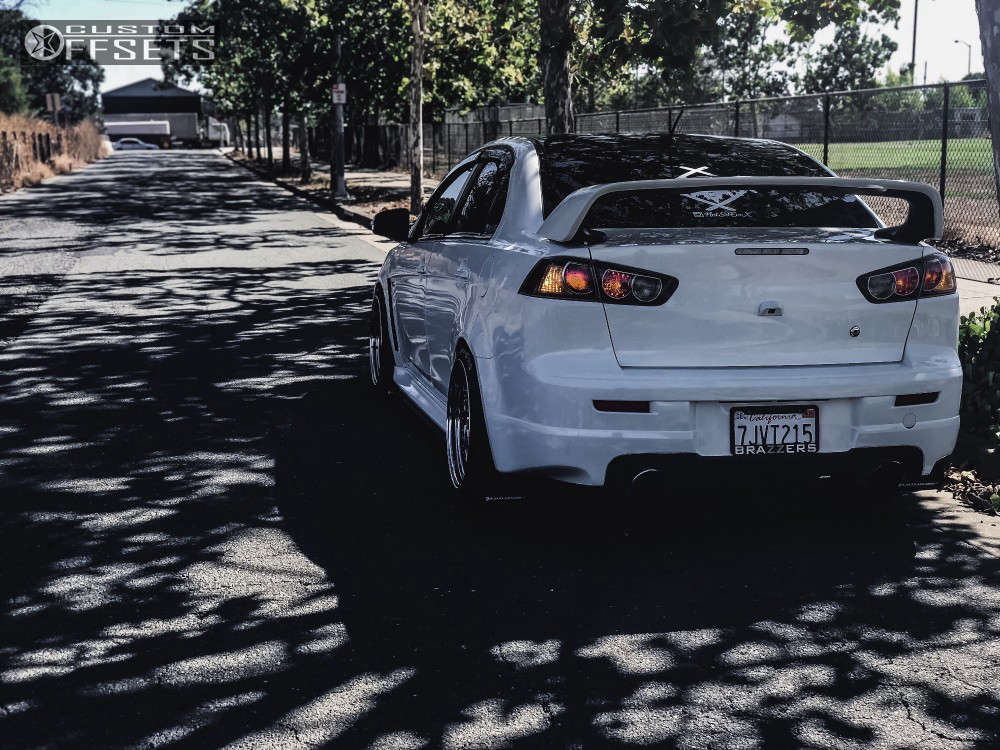 2015 Mitsubishi Lancer with 18x9.5 30 Aodhan Ds01 and 225/40R18 Federal ...