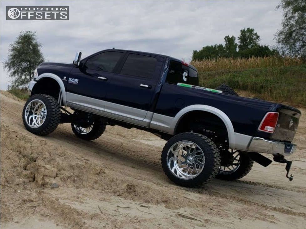 2017 Ram 2500 with 26x16 -101 Fuel Forged Ff29 and 40/15.5R26 Fury ...