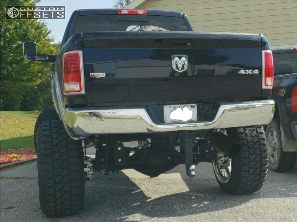 2017 Ram 2500 with 26x16 -101 Fuel Forged Ff29 and 40/15.5R26 Fury ...
