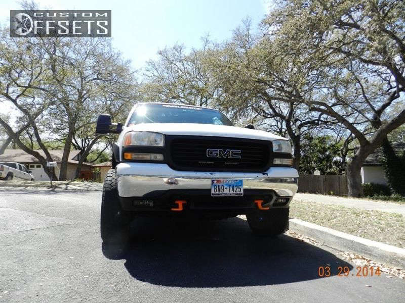 2000 GMC Yukon with 16x8 6 American Racing 10892 and 31/11.5R16 ...