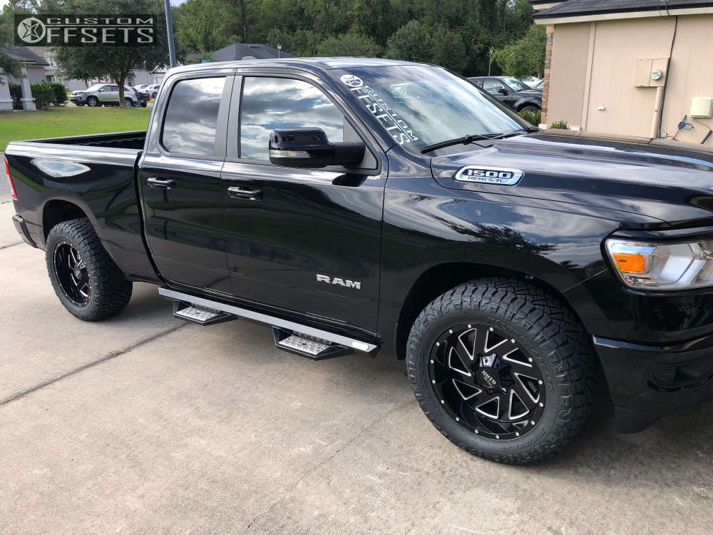 2019 Ram 1500 with 20x10 -18 Moto Metal Mo988 and 305/55R20 Nitto Ridge ...