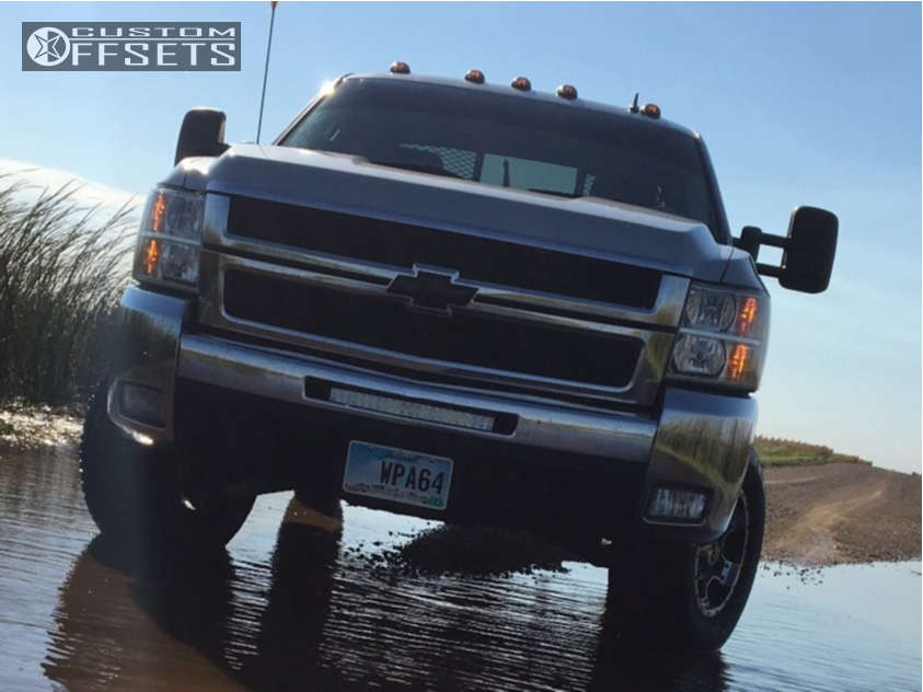 2010 Chevrolet Silverado 2500 HD with 16x8 -6 Ultra Maverick and 265 ...