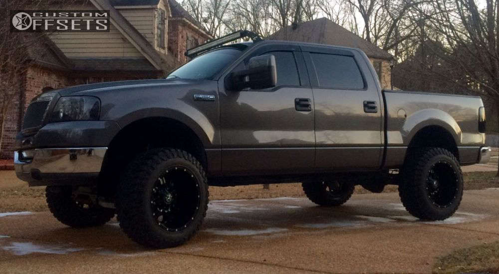 2004 Ford F-150 with 20x12 -44 TIS 535B and 35/12.5R20 Atturo Trail ...