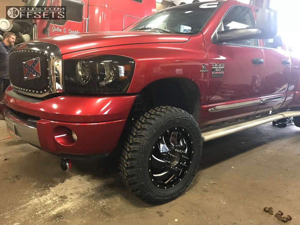 2007 Dodge Ram 3500 with 20x8.25 -215 Fuel Cleaver and 275/65R20 Kanati ...