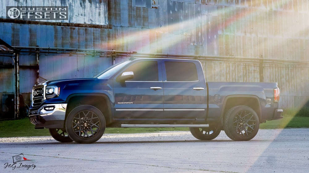 2018 GMC Sierra 1500 with 22x12 -44 XD Xd831 and 305/45R22 Nitto NT420V ...