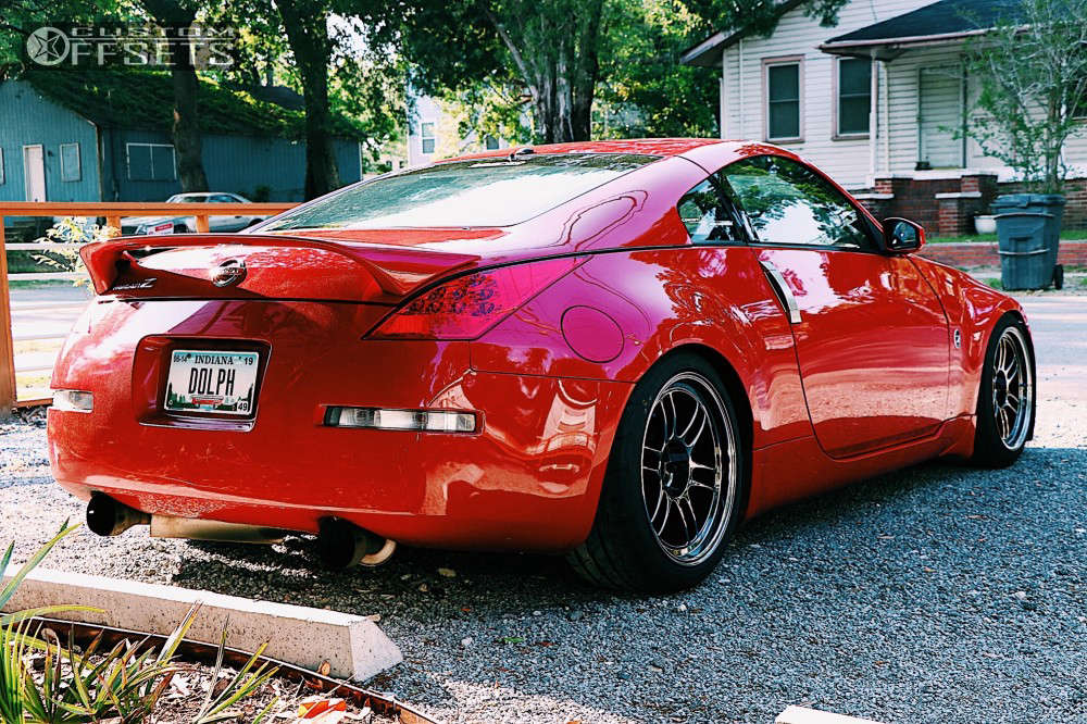 2006 Nissan 350Z with 18x9.5 15 Enkei RPF1 and 245/40R18 Firestone ...