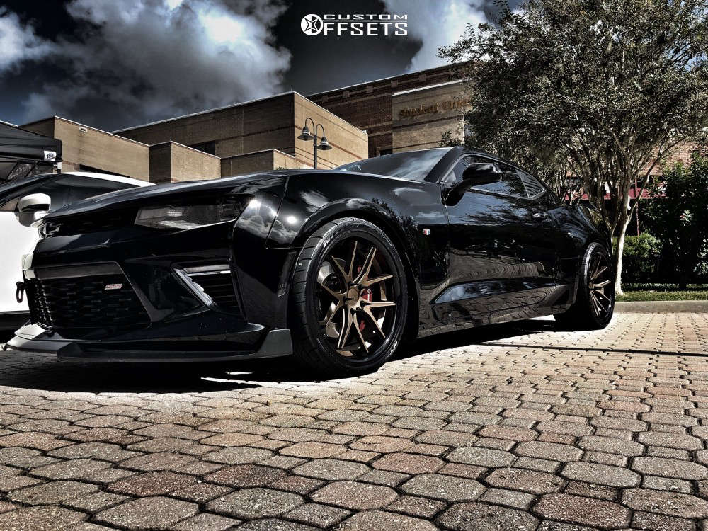 2017 Chevrolet Camaro with 20x9 20 Ferrada FR2 and 275/30R20 Nitto ...