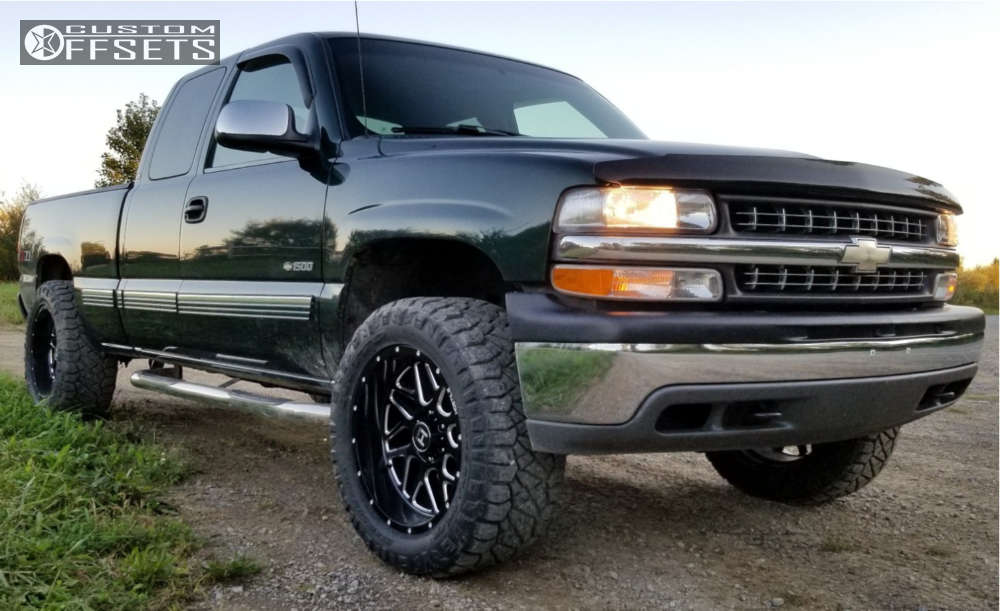 2001 Chevrolet Silverado 1500 with 20x10 -19 Hostile Sprocket and 33/12 ...