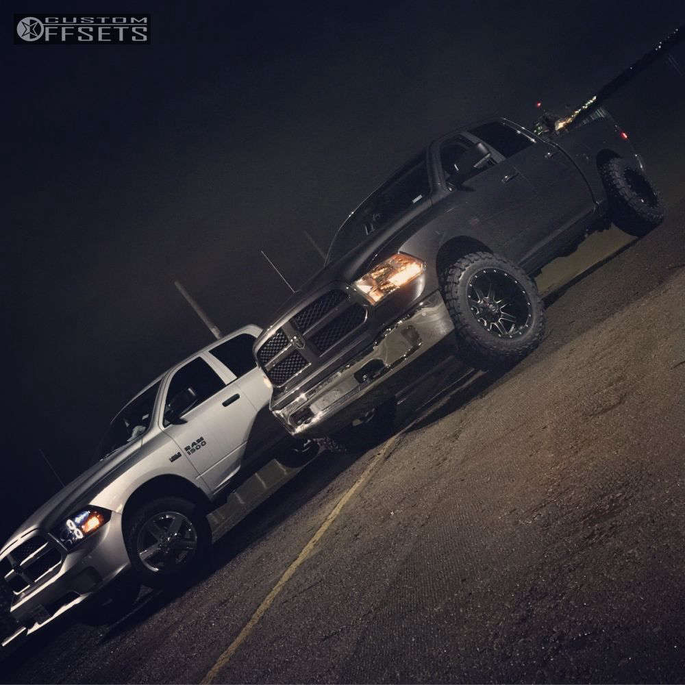 2016 Ram 1500 with 20x12 -44 Fuel Maverick and 35/12.5R20 Toyo Tires ...