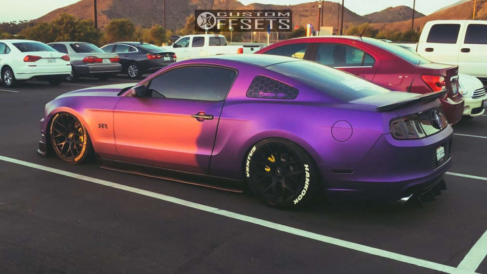 2014 Ford Mustang with 19x8.5 35 SVE Drift and 255/35R19 Accelera Phi ...