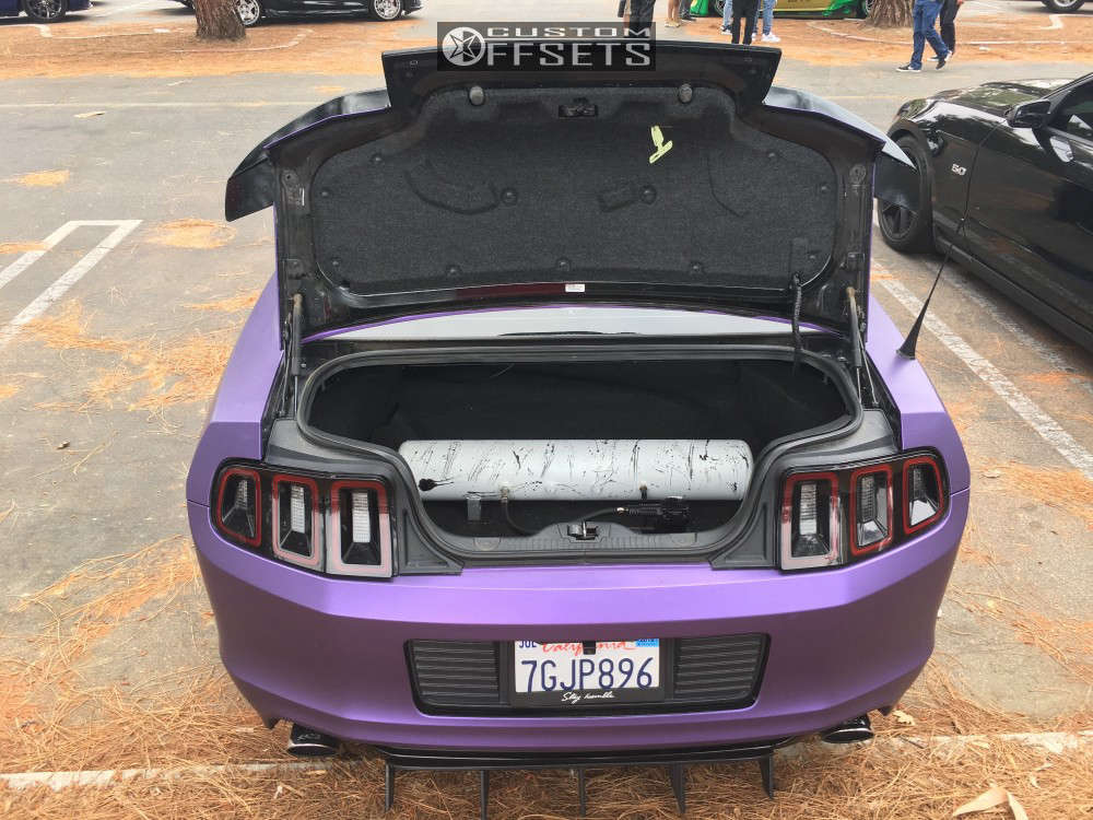 2014 Ford Mustang with 19x8.5 35 SVE Drift and 255/35R19 Accelera Phi ...