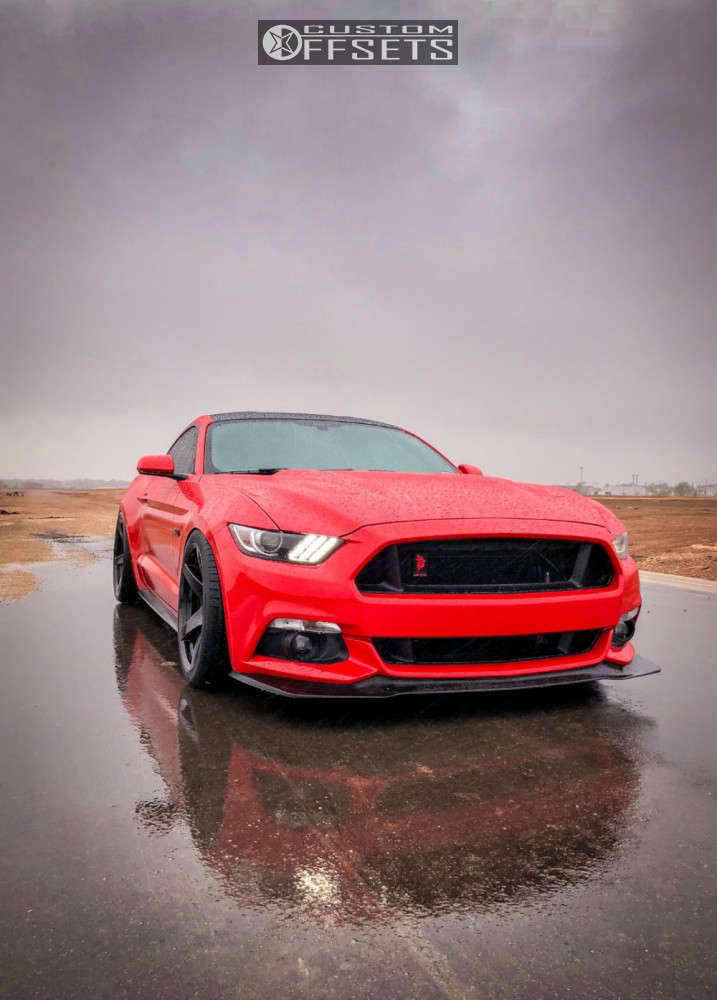 2017 Ford Mustang with 19x11 50 6GR Five and 325/30R19 Hankook V12 and ...
