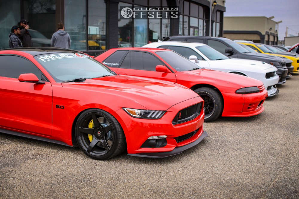 2017 Ford Mustang with 19x11 50 6GR Five and 325/30R19 Hankook V12 and ...
