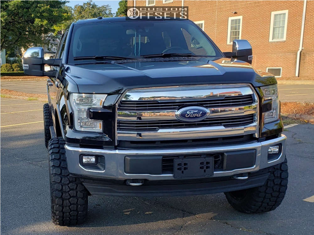2017 Ford F-150 with 22x12 -44 RBP 87R and 35/12.5R22 Ironman All ...