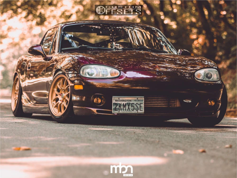 2000 Mazda Miata with 15x8 36 949 Racing 6UL and 195/45R15 Toyo Tires ...
