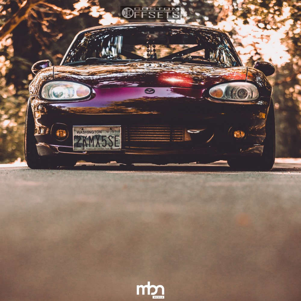 2000 Mazda Miata with 15x8 36 949 Racing 6UL and 195/45R15 Toyo Tires ...