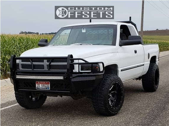 2000 Dodge Ram 1500 with 20x12 -44 Hostile Alpha and 305/55R20 ...