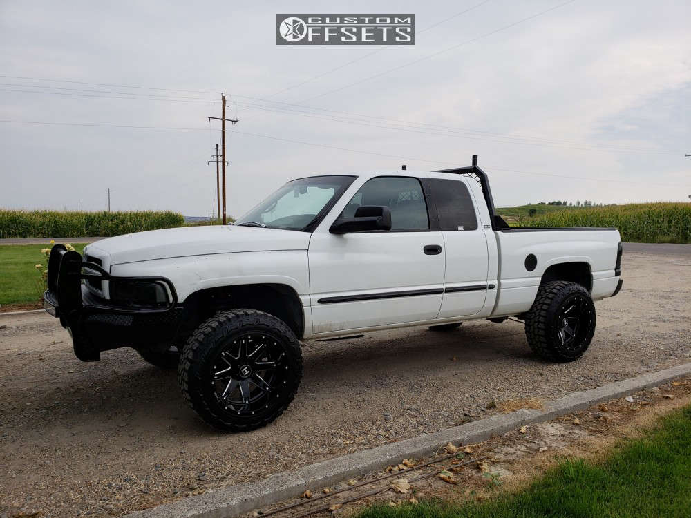 2000 Dodge Ram 1500 with 20x12 -44 Hostile Alpha and 305/55R20 ...