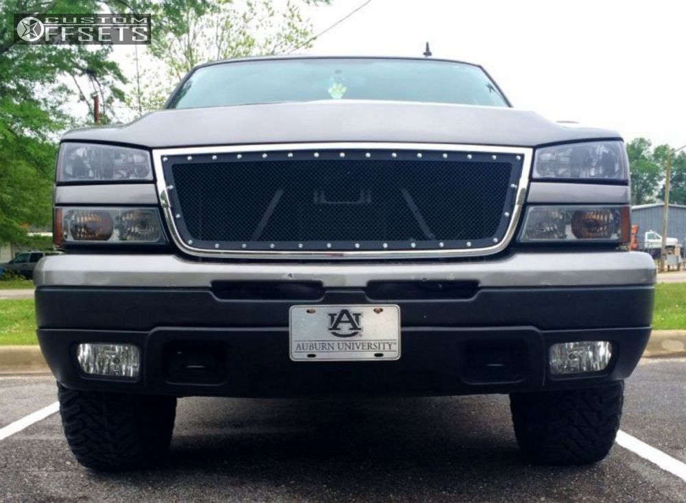 2007 Chevrolet Silverado 1500 Classic with 20x9 27 Replica G04 and 285 ...