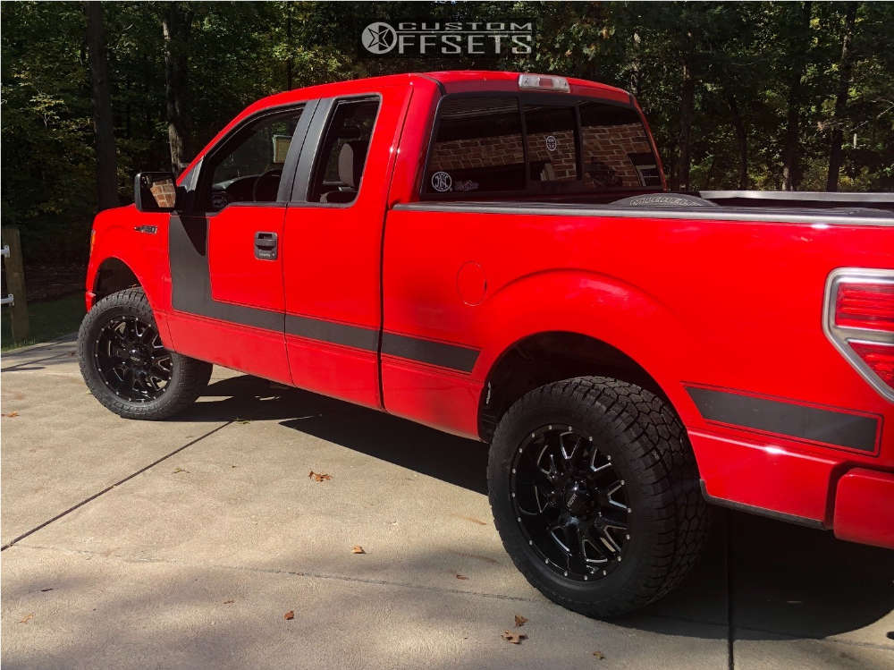 2011 Ford F-150 with 20x9 18 Ultra Hunter and 33/12.5R20 Radar Renegade ...