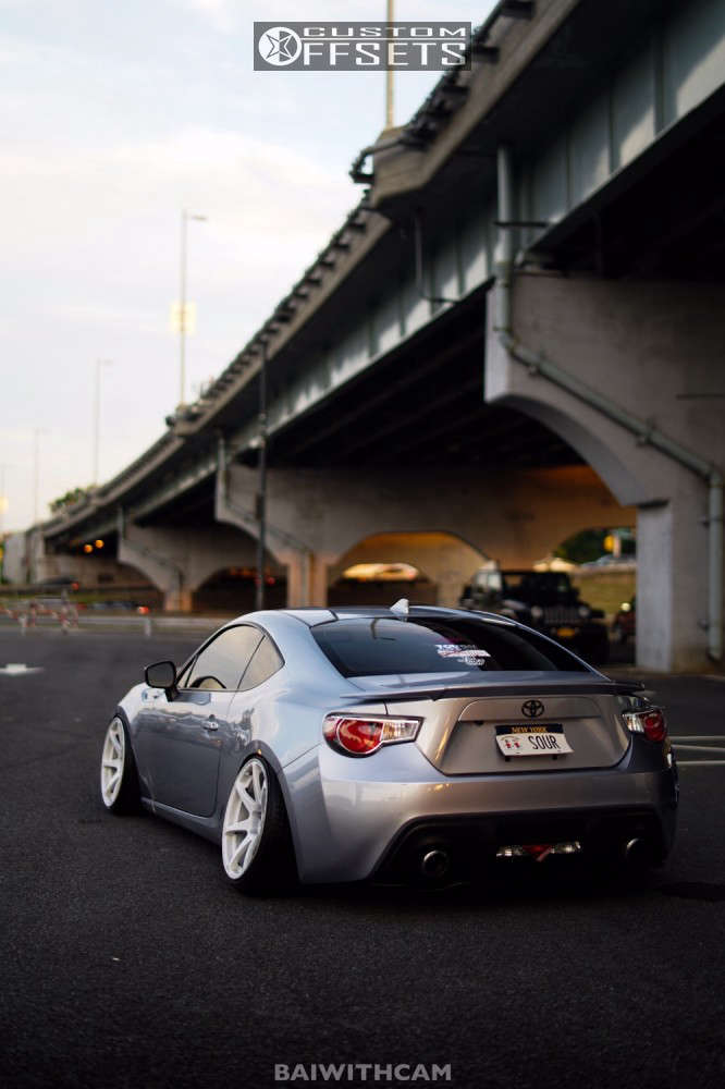 2016 Scion FR-S with 18x9.5 15 MB Wheels Battles and 215/35R18 Achilles ...