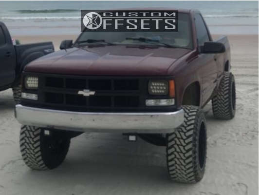 1995 Chevrolet C1500 with 20x12 -44 Fuel Cleaver D240 and 33/12.5R20 ...