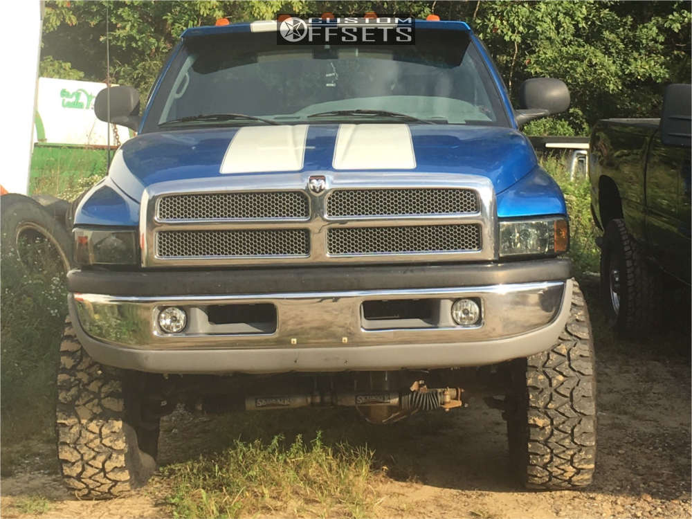 1998 Dodge Ram 2500 with 16x8 -6 Pacer 45U and 35/12.5R16 BFGoodrich ...