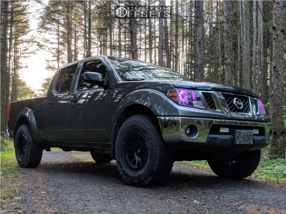 2009 Nissan Frontier with 16x8 15 Fuel Vector and 285/75R16 Falken ...