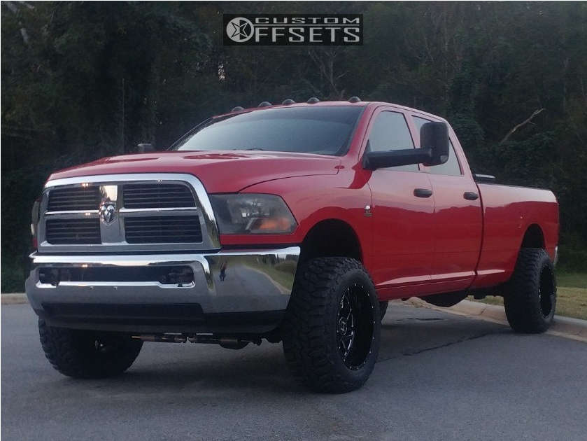 2011 Ram 3500 with 20x12 -44 Hostile Sprocket and 35/12.5R20 ...